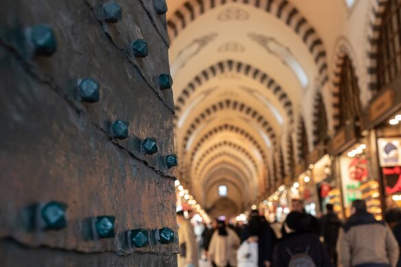 8 Meilleurs Marchés d'Istanbul [par Quartier, par Jour]